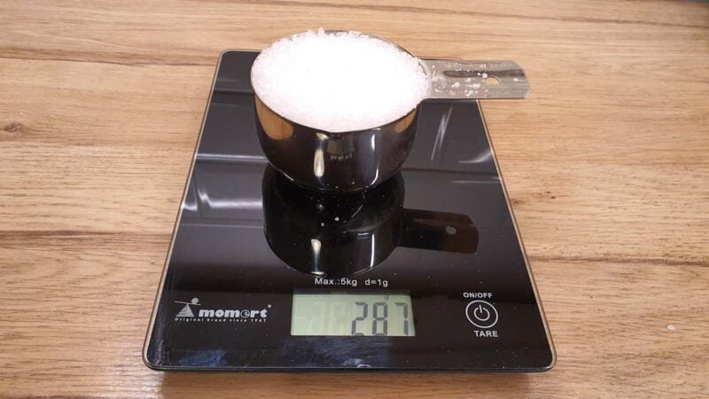 1 Cup of Coarse Sea Salt in Grams - Online Unit Converter